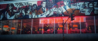 BEAST Berlin - Restaurant & Bar directly at Alexanderplatz