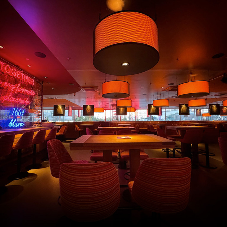 BEAST Berlin - Restaurant & Bar directly at Alexanderplatz